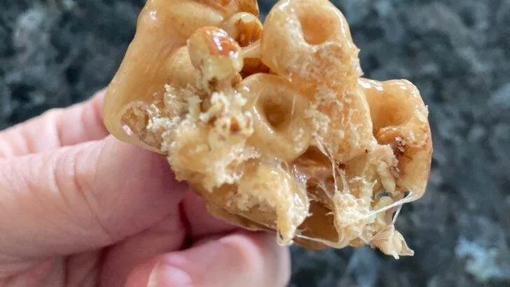 Cheerio Praline Clusters - Out of the Box Baking